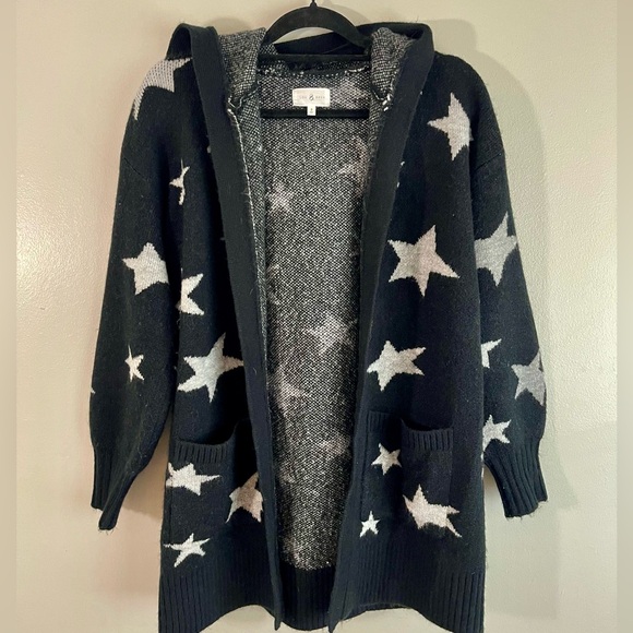 Lou & Grey | Sweaters | Lou Grey Black And Gray Star Sweater | Poshmark